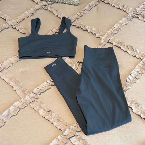 SET Active | Pants & Jumpsuits | Set Activewear Sports Bra And Leggings ...